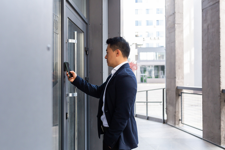 Access Control Management in the Modern Workplace: Balancing Security with Convenience | ProTech ...